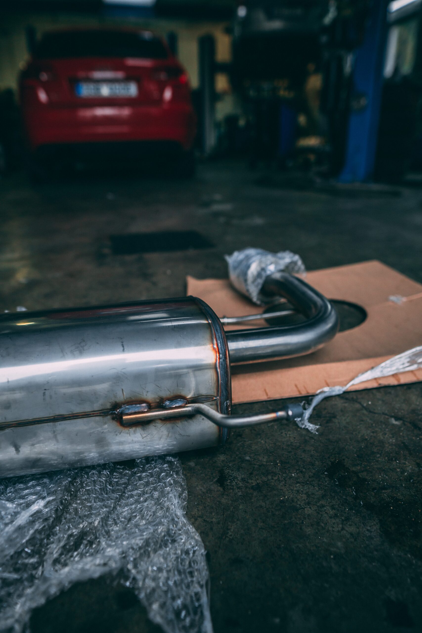 7 signs your vehicle has a damaged exhaust system